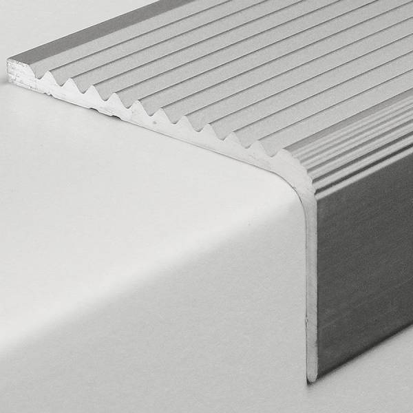 Nez de marche | cornière 23 mm x 40 mm | aluminium anodisé | Expertdecor Nez de marche | cornière 23 mm x 40 mm | aluminium anodisé | Expertdecor