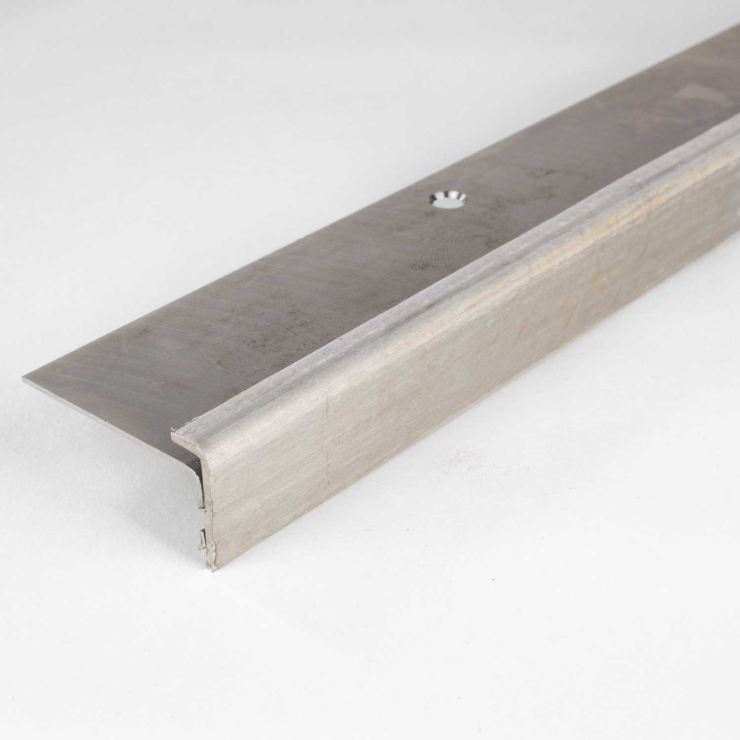 Profilé de finition à emboîter avec nez | pour épaisseur sol de 2 - 15 ...