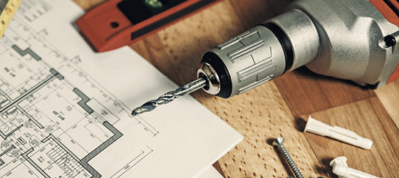 Surplinthes tuyaux & carrelage | Plinthes | Expertdecor